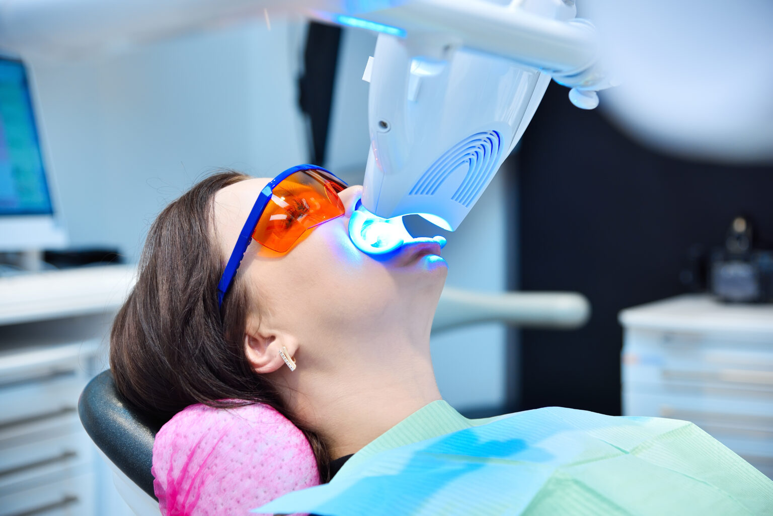 How We Make Smiles Shine With Whitening | Londonderry, NH